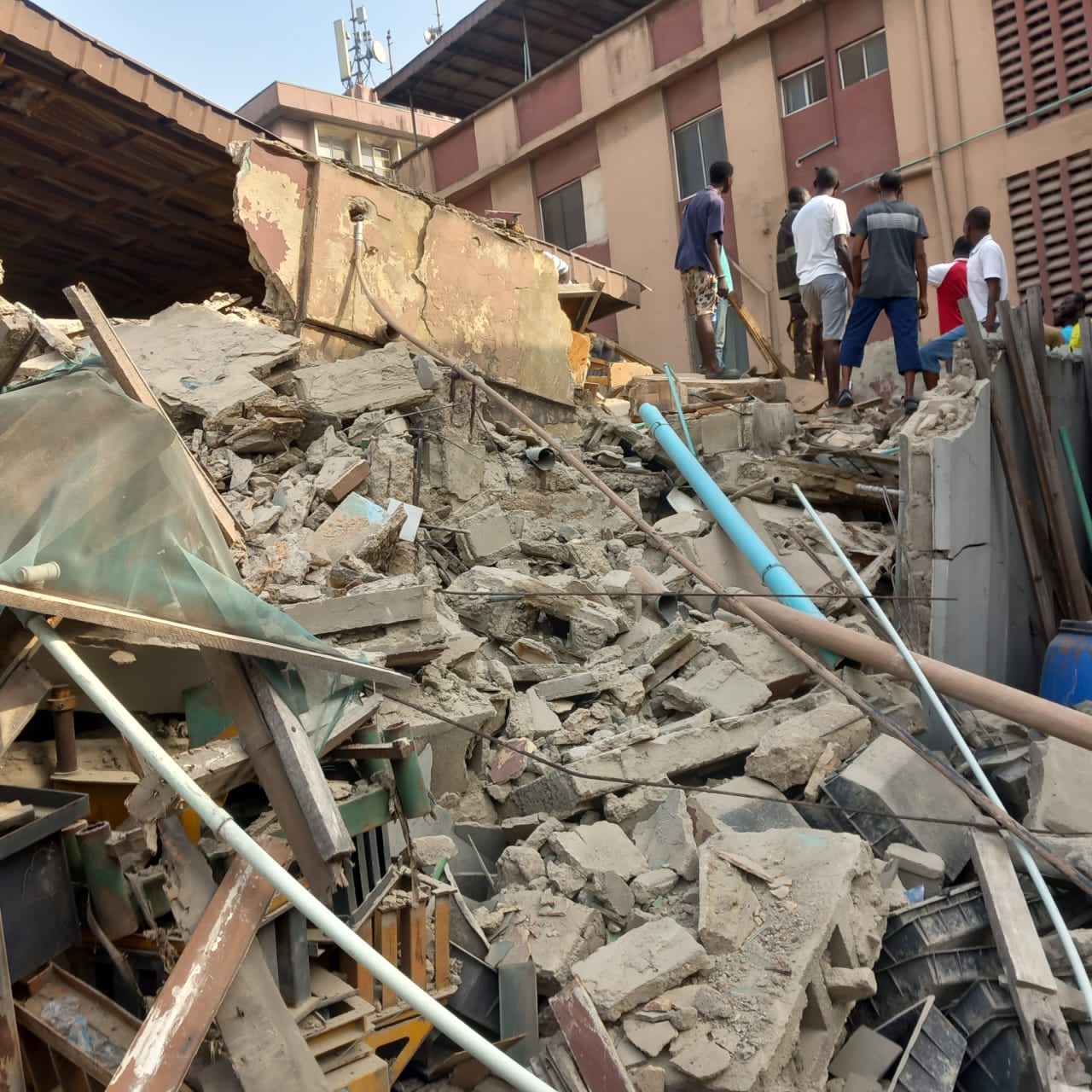 Panic as two-storey building collapses in Lagos - Lagos Panorama